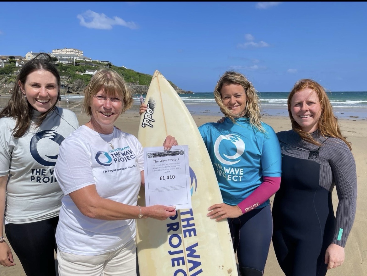Wyggeston Lodge makes charitable donation to the Wave Project – The ...